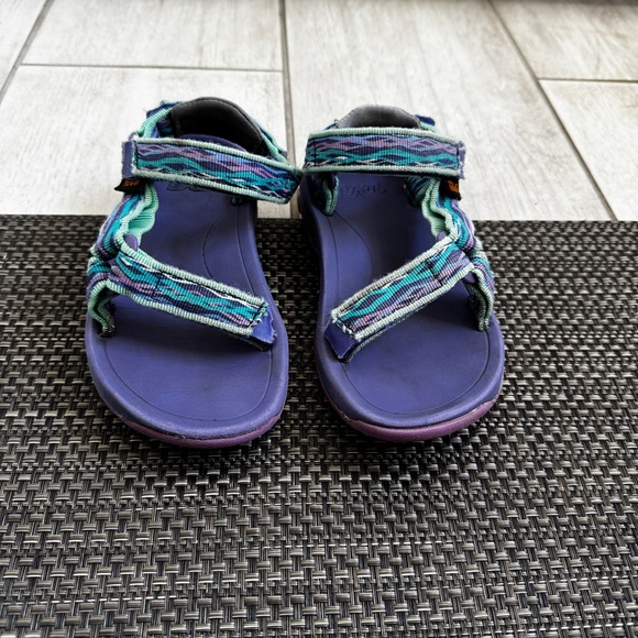 Teva | Shoes | Teva Girls Sz 1c Hurricane Xlt 2 Sandals Purpleteal ...